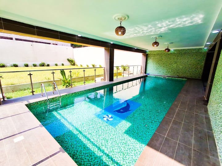 Ina, Piscine Et Douceur Du Pays - Abidjan