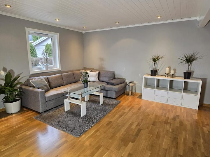 Stor Og Romslig Familiebolig, Landlig Men Sentralt - Oslo Airport (OSL)