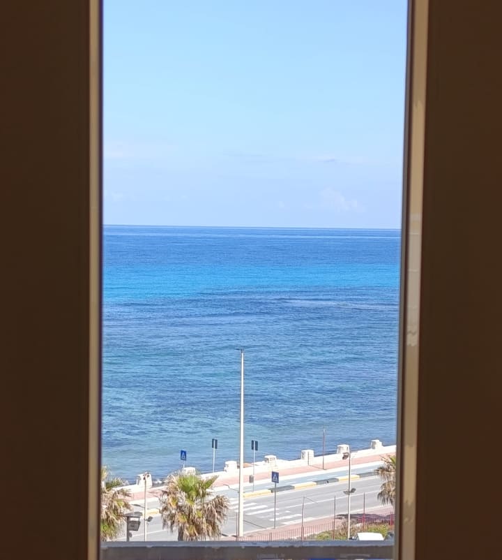 Vista Azzurra: Appartamento Panoramico Sul Mare - Trapani