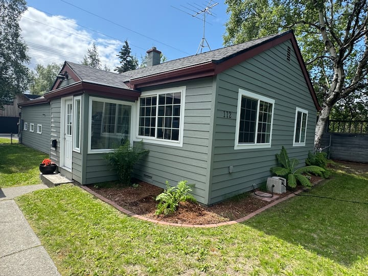Downtown Home W/patio In Historic Pilot's Row - Anchorage, AK