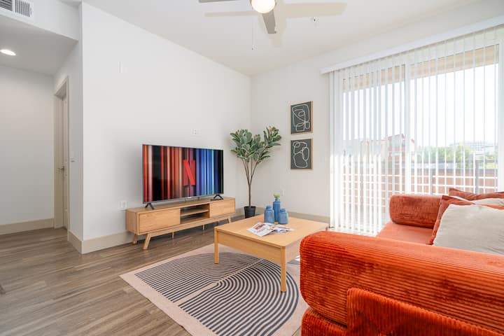 Irvine 5 Stars Luxury Stay | Modern & Bright 中文服务 - Tustin, CA