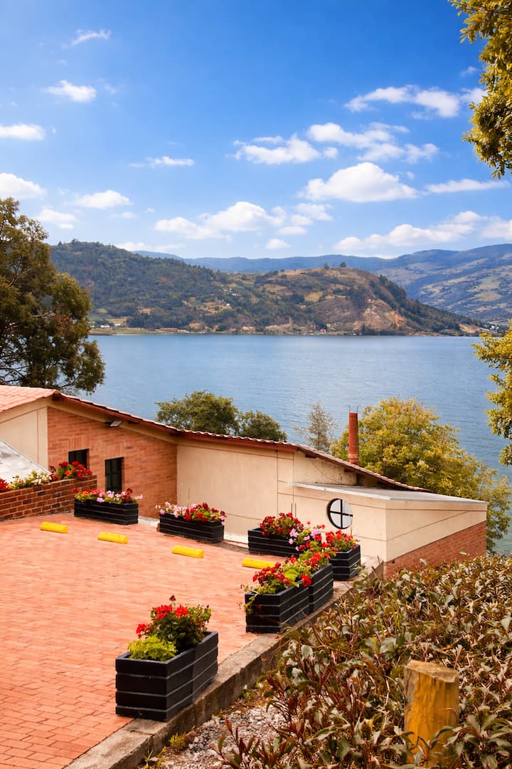 Cabaña Frente Al Lago De Tota - Aquitania