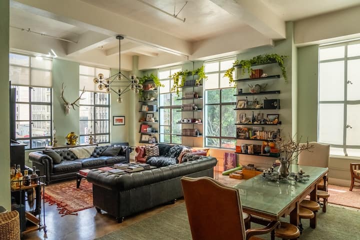 Artist's Loft In Eastern Columbia | 30+ Day Stay - Los Angeles, CA