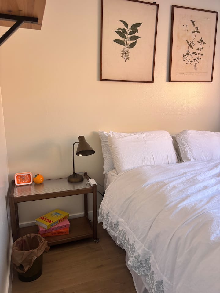 Clean, Sunny Private Room 10 Min To Sofi + Forum! - Inglewood, CA