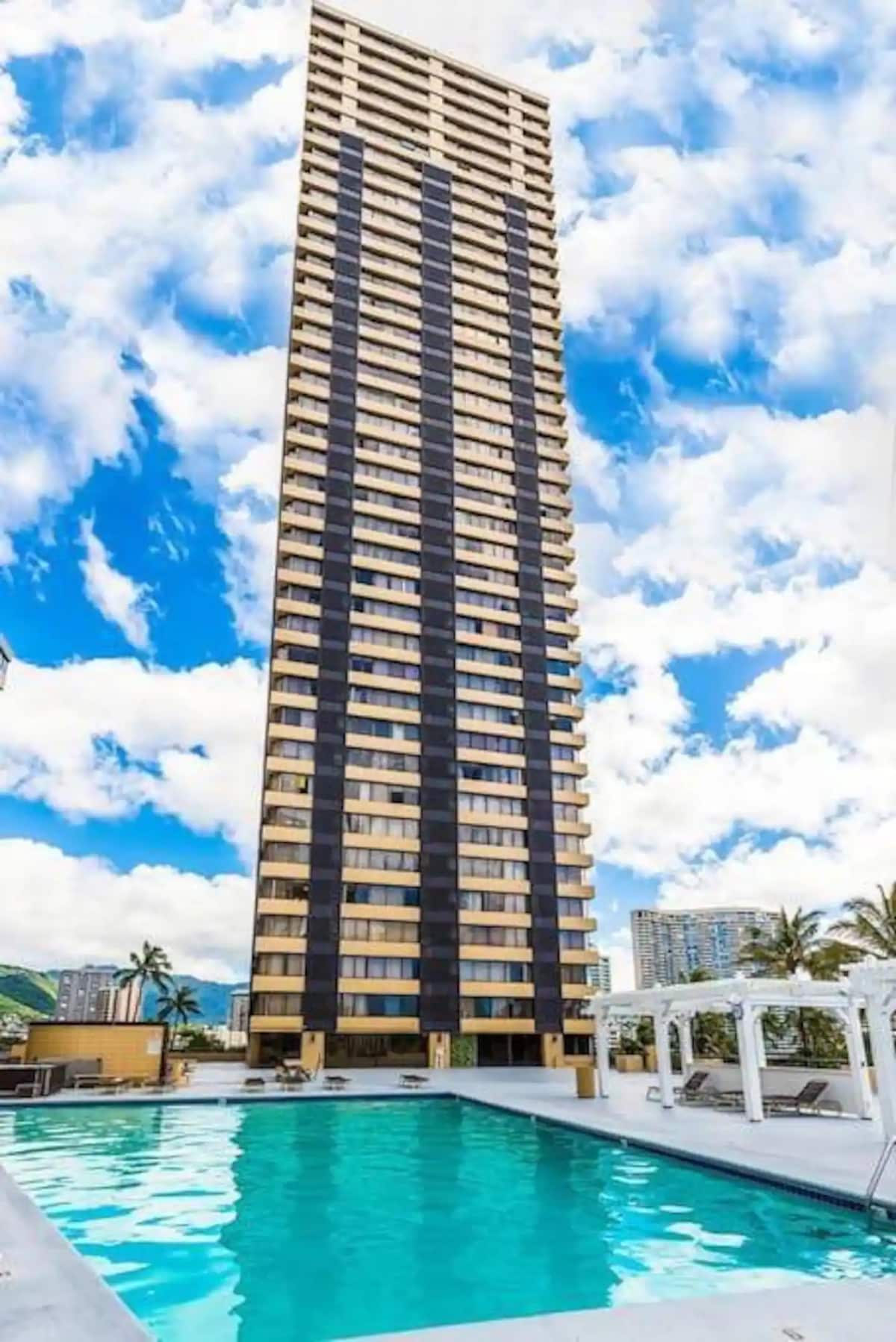 Atemberaubendes renoviertes Waikiki-Studio mit modernem Design ...