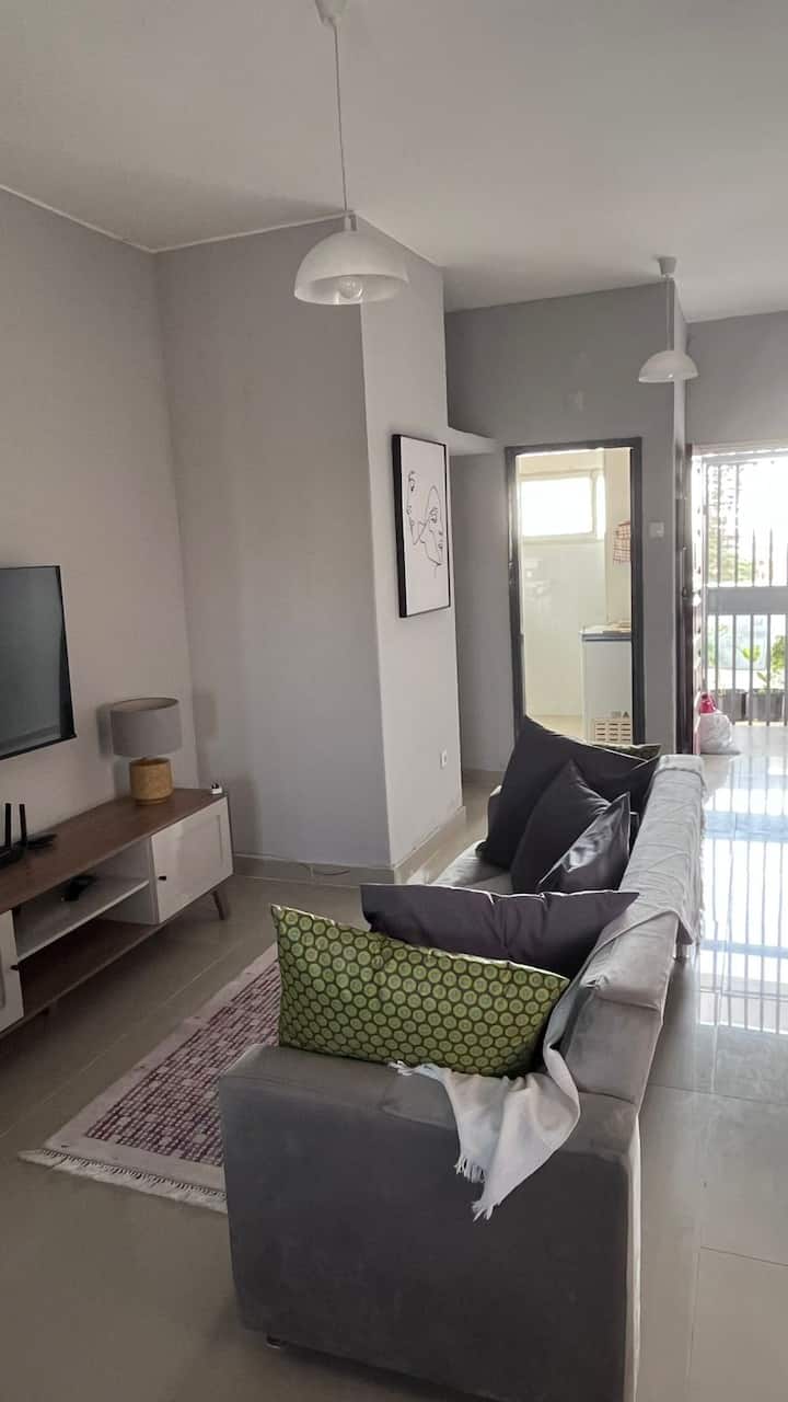 Apartamento T1 No Largo Da Sagrada Família - Angola