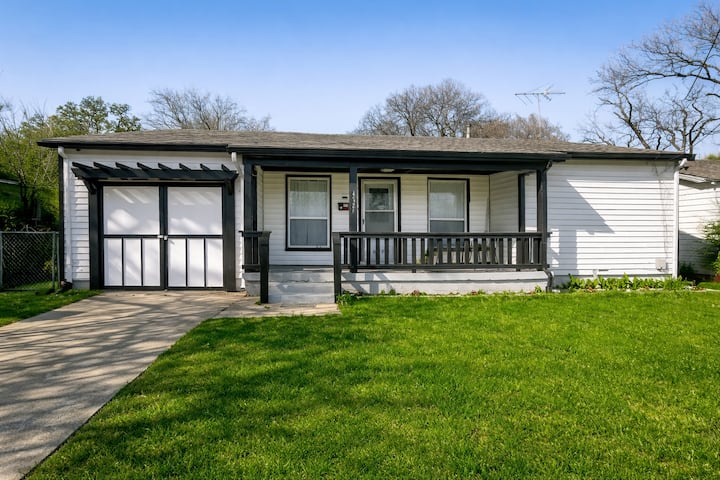 Home Away From Home - Fort Worth, TX