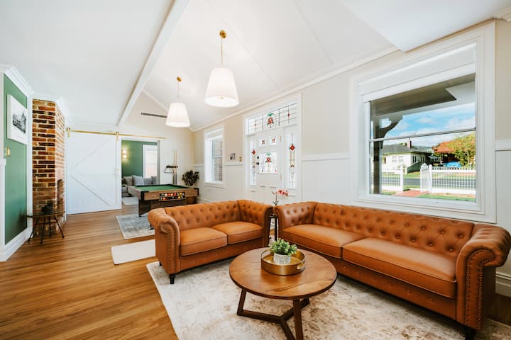 Bathurst Lodge—historic Modern Retreat W/ Alfresco - Mudgee Airport