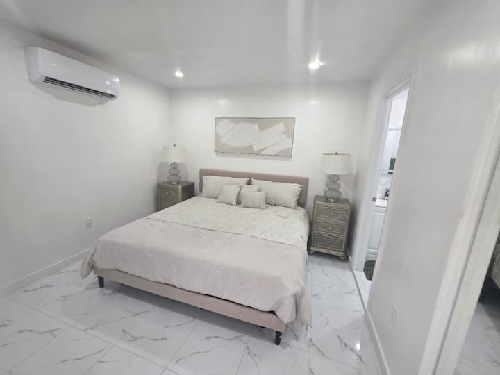 Family Spacious Guest Suite 2bed-fits 4 Cutler Bay - The Bahamas