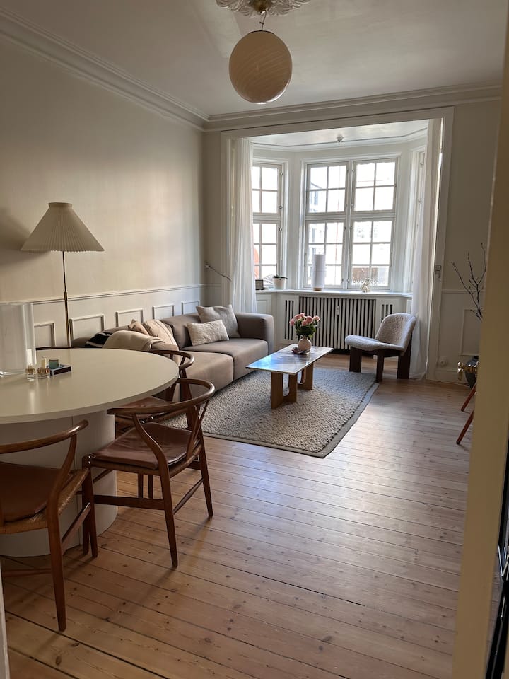 Charming Frederiksberg Apartment Next To Metro - Copenhague