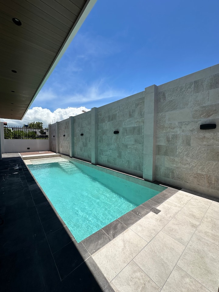 Oasis Sunset View | Pool • 2br - Galápagos Islands