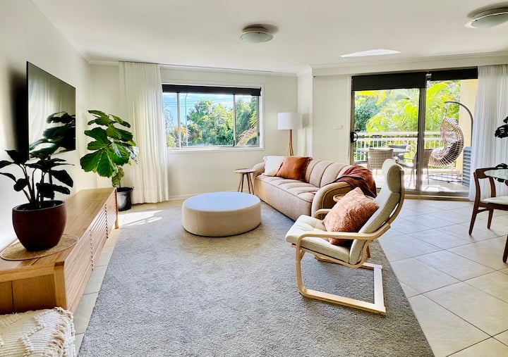 Relax & Recharge At Flynn’s Beach - Port Macquarie