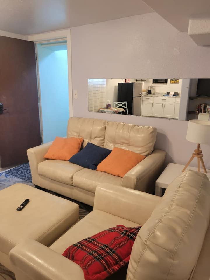 Private, Garden-level Suite - Littleton, CO