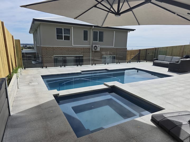 Casa Azure Spa Retreat - Phillip Island