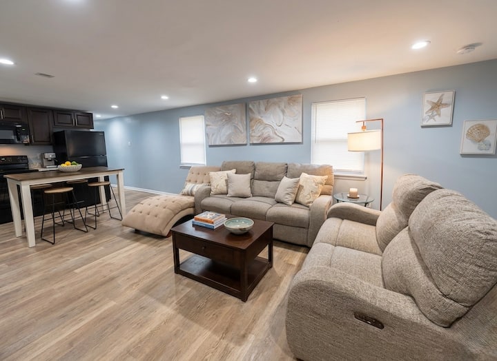 Ocean’s Edge: Modern 3br Steps From Sand! - Atlantic City, NJ