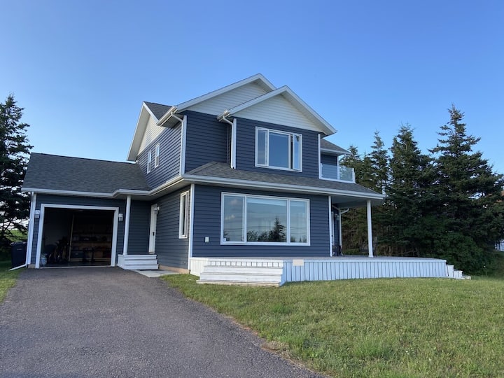 Pei Vacation Home With Stunning Water Views. - Prince Edward Island