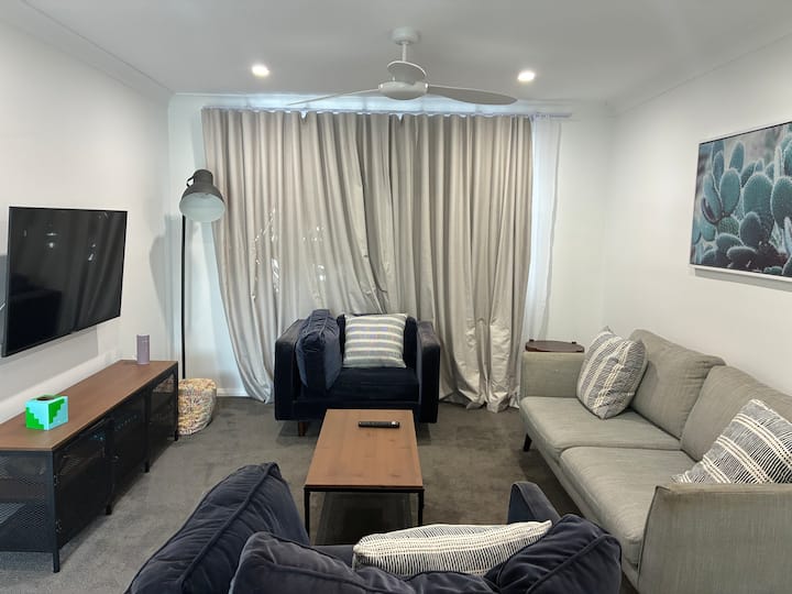 Comfortable Bungalow Based In The Laneway. - Mudgee