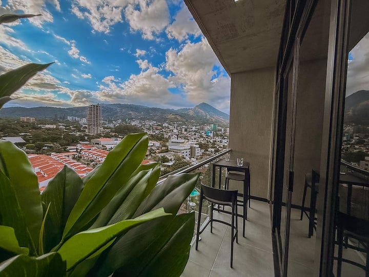 Estudio En Art Haus, San Benito - San Salvador