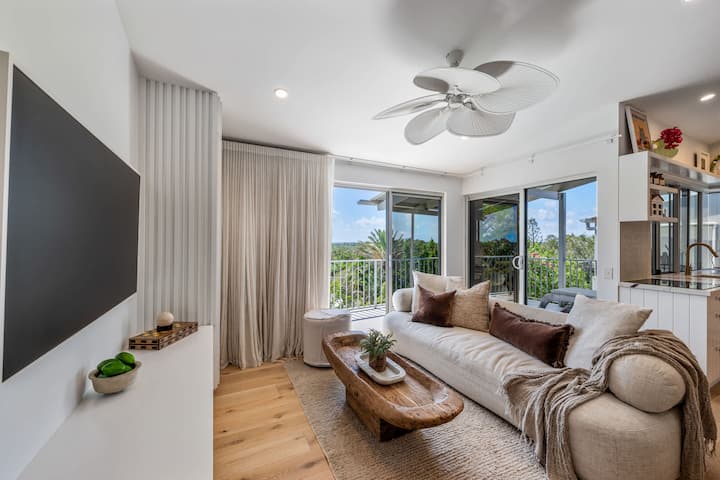3 Br Apartment Ocean Views - Coolum Beach