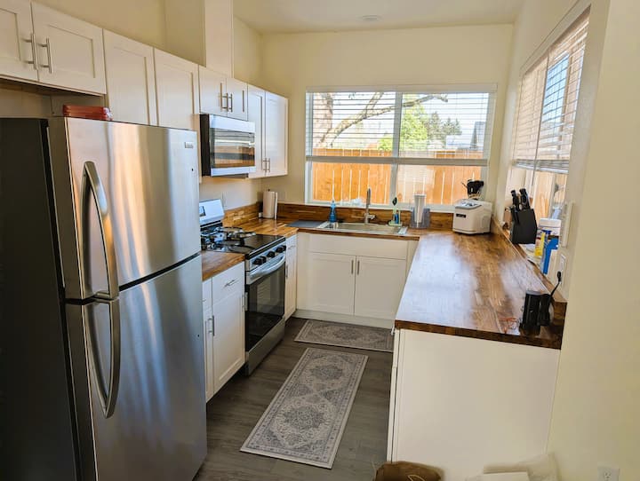 Beautiful Brand New 2b/2b Home Near Osu - Corvallis, OR