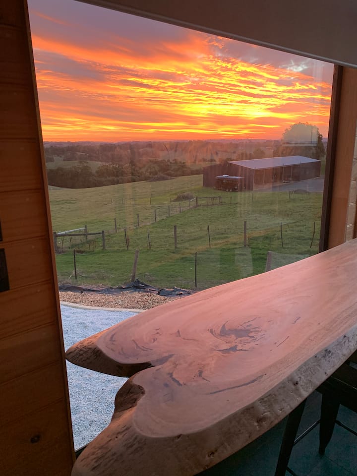 Burra Brae Tiny House Farm Stay - Leongatha