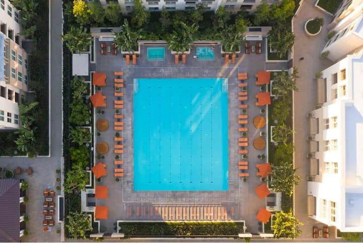 Luxury 1br In Irvine | Pool, Gym, Prime Location - Tustin, CA