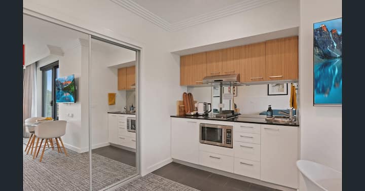 Harbour View @ The Sebel Large Balcony Room 304 - Jamberoo