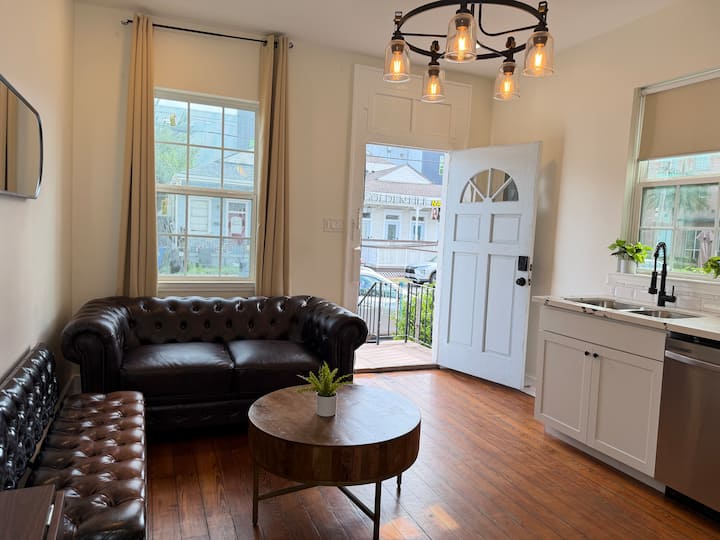 2 Apts 6bds Both Sides Duplex Steps To Magazine St - 新奧爾良