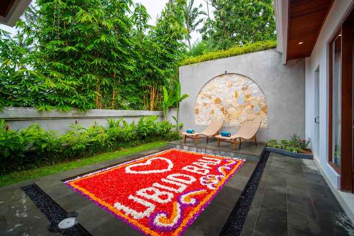 Yoga Sri 1 Bedroom Pool Villa - Indonesia