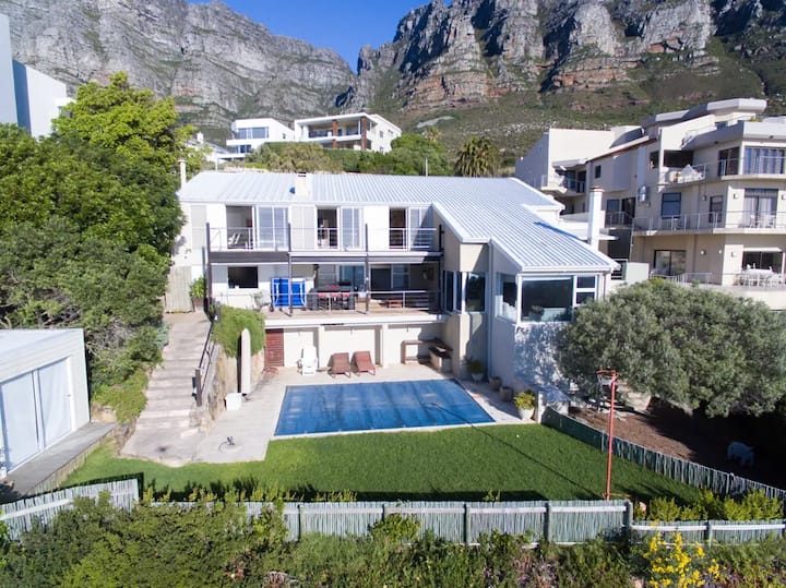 "Bay House" Villa - Camps Bay