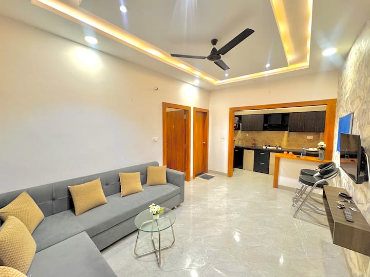 Cozy Comfortable And Your Dream Stay - Indore