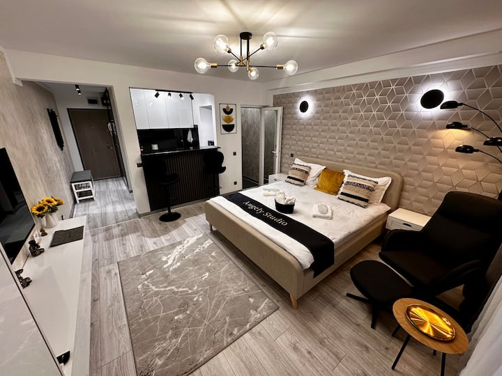 Angely Studio - Onești