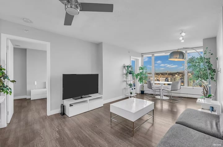 ~City View 2br Condo In The Heart Of Vancouver - Vancouver