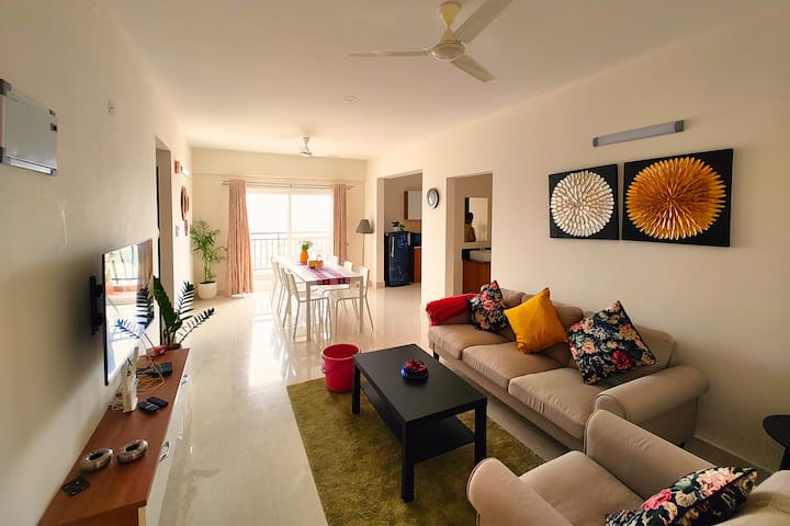 Marigold 3bhk | Pool, Gym & Breakfast | Itpl - 邦加羅爾