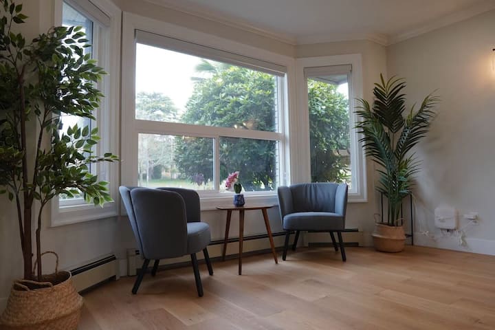 Spacious 6br Home Near Dt & 15 Mins To Yvr - Vancouver