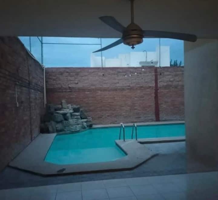 Casa Con Alberca Y Amenidades Ideal Para Familia - Torreón