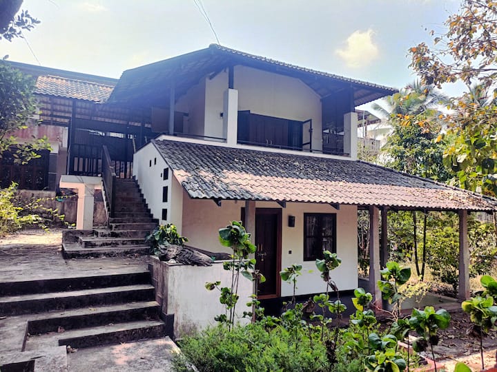 Gaandhaara Studio Space - Kukke