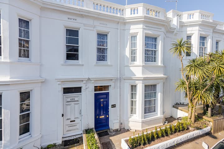 Sleeps 10 | Central Torquay | Stylish Courtyard - Teignmouth
