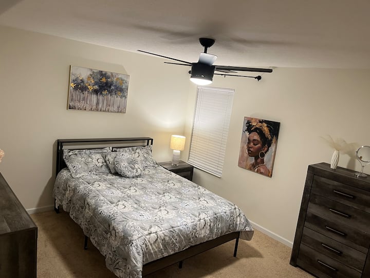 Cozyprivate Room/lake View•shared Home•freeparking - Grove City, OH
