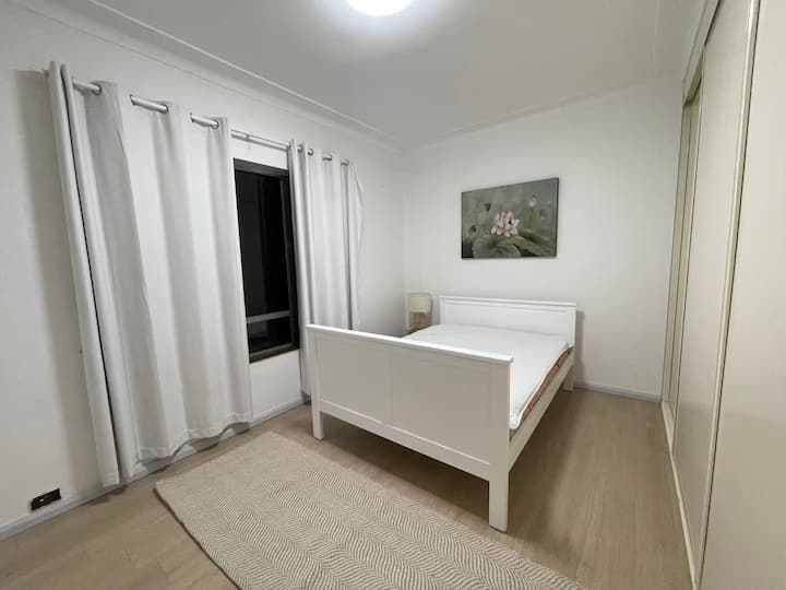 Bright & Spacious 4br House Perfect For Groups - Bundeena