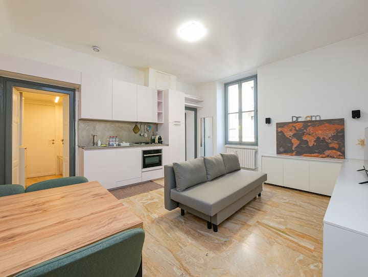 Elegant Apartment In The Heart Of Milan - Milan
