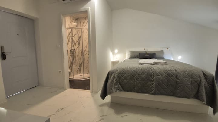 Double Room With Private Bathroom At Stopa - Gorizia