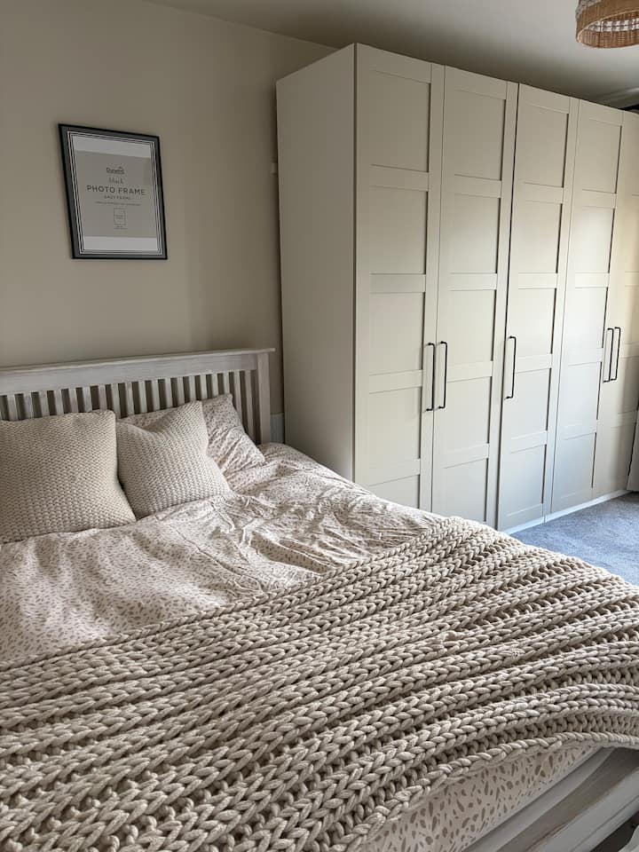 Family 3 Bedroom Home -Close To City Centre! - Edinburgh