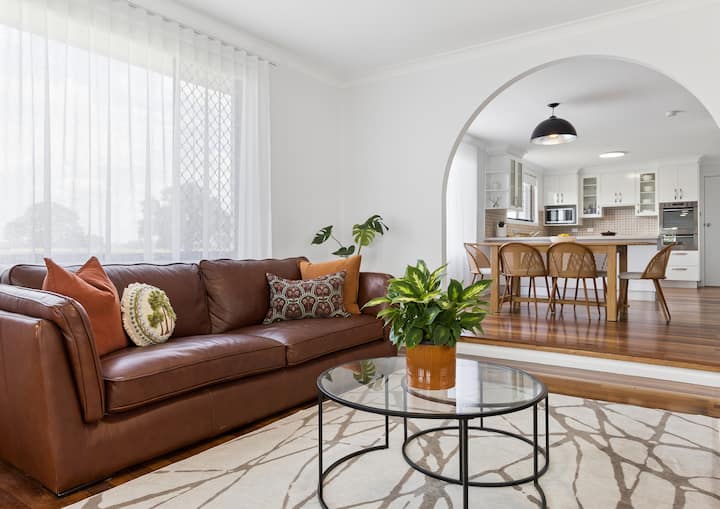 El Pearso - Lux, Restful, Renovated Spanish Casa - Grafton