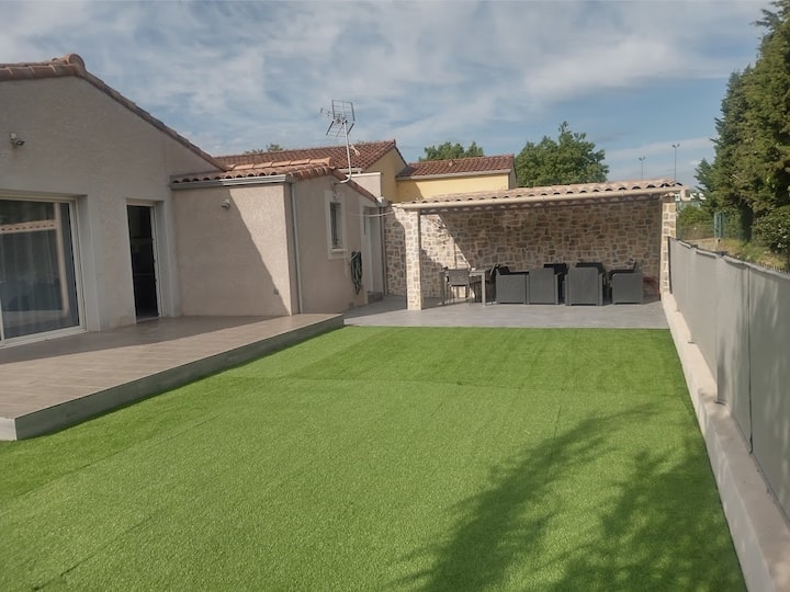 Location Villa 8 Personnes - Montagnac