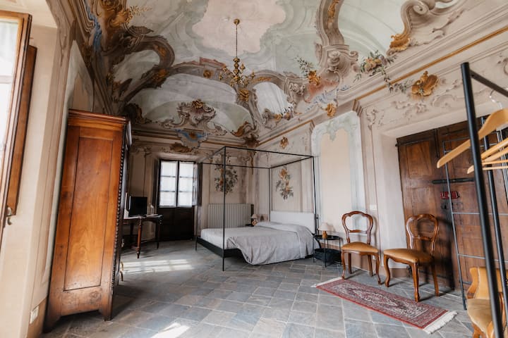 Casa Regina - Eleganza Ai Piedi Del Santuario - Viola