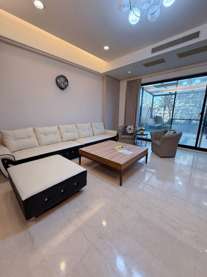 宇光隅所-台南安平包棟烤肉歡唱民宿 - Tainan City