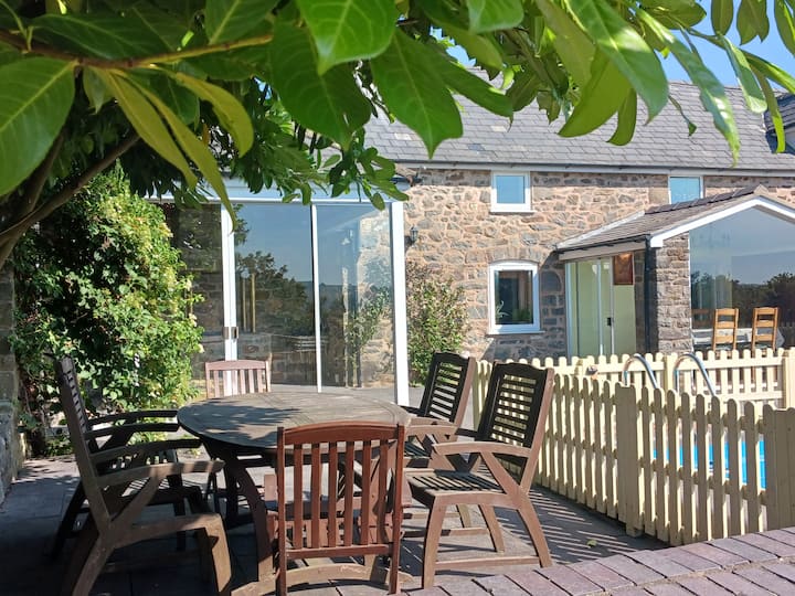 Bryn Y Garreg Cottage - The Wireless Free Farm - Lake Vyrnwy