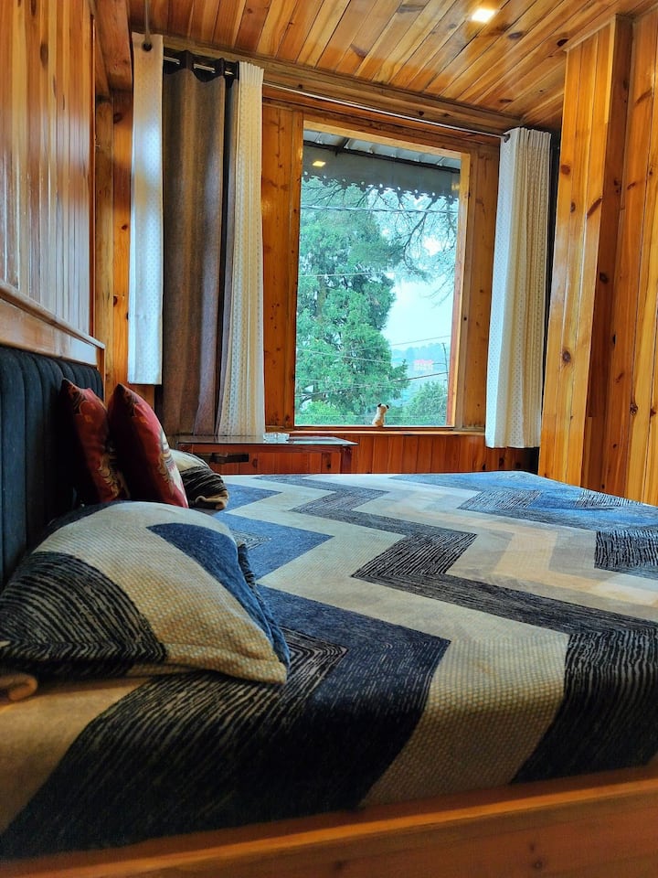 Homestay W/ Home Meals & Market Access - Chakrata