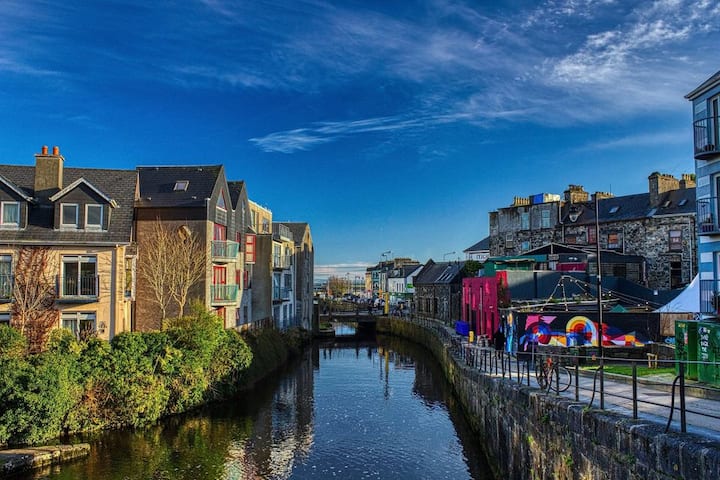 3 Bedroom House In The Heart Of Galway City Centre - Galway